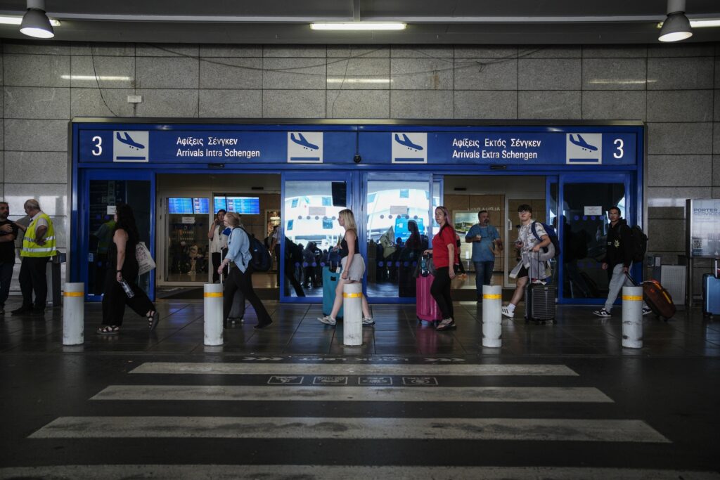 Παραιτήθηκε ο διοικητής της ΥΠΑ μετά το πόρισμα για το μπλακ άουτ στο ...